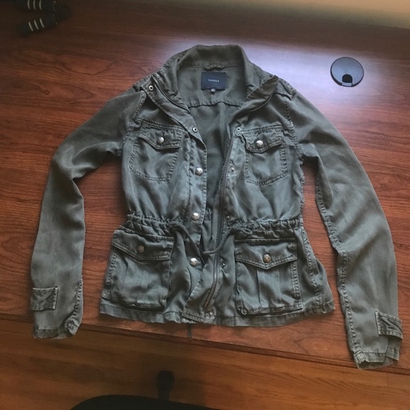 Talula | Jackets & Coats | Aritzia Talula Anorak Jacket Olive Green ...